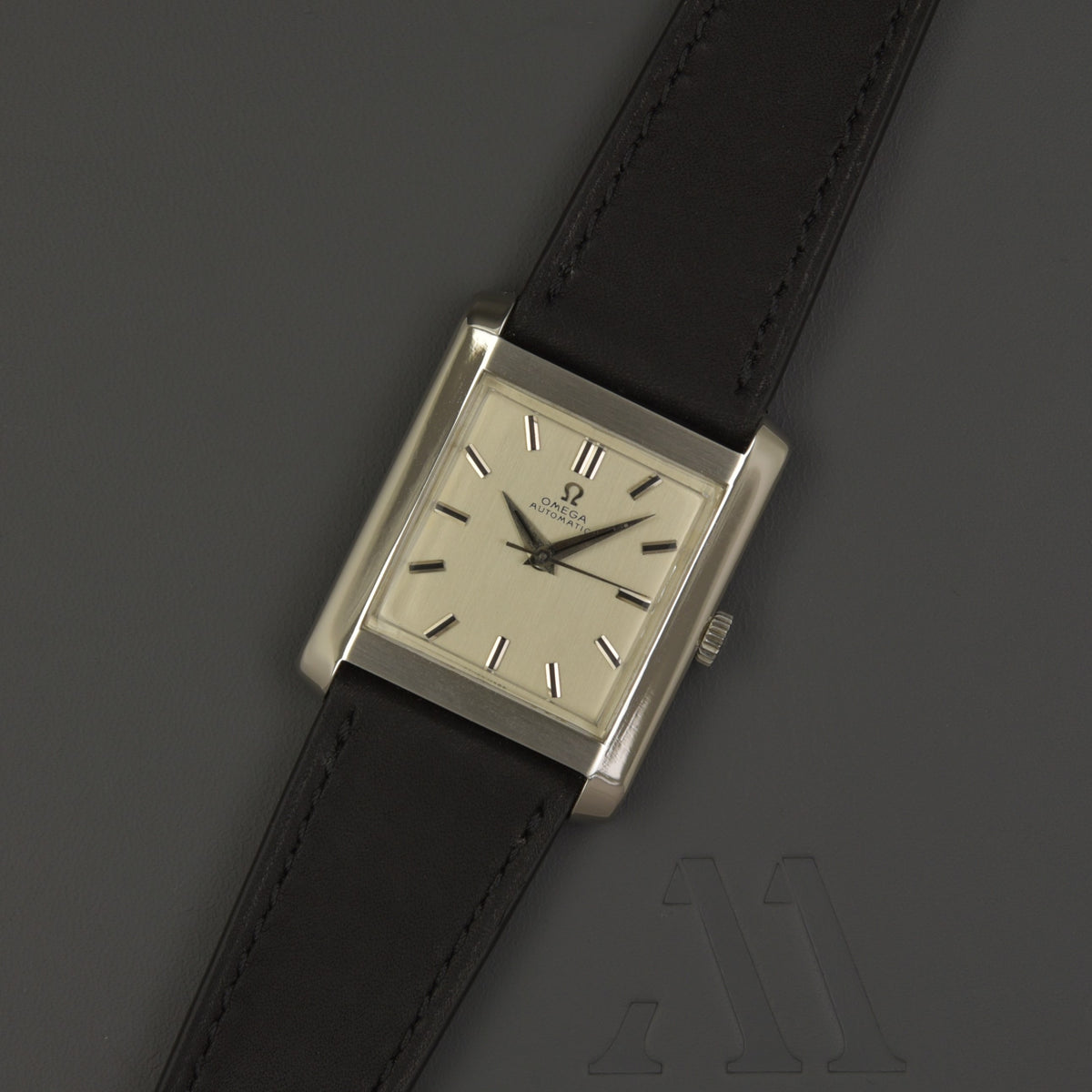 Omega "Tank Normale" 3999-3 SC – ALMA Watches